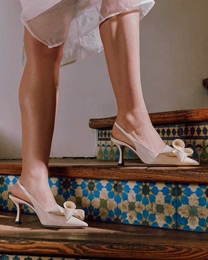 Designer Women's Apparel, Men's Apparel, Shoes & Handbags | Saks Fifth Avenue Canada